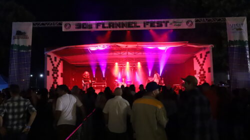 Line-Up - 90s Flannel Fest